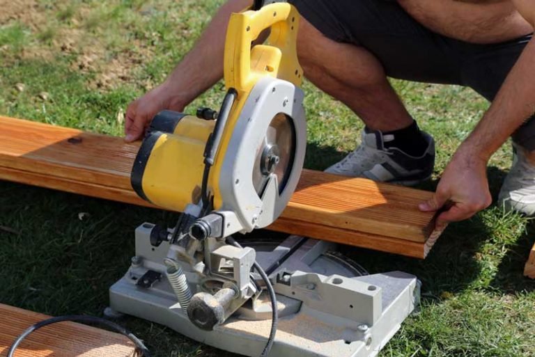 30 Different Types Of Saws & Their Uses ( With Pictures ) - ToolsGearLab