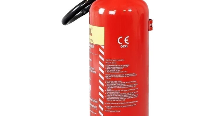 Wet Chemical Vs CO2 Fire Extinguisher: Which Is Best? - ToolsGearLab